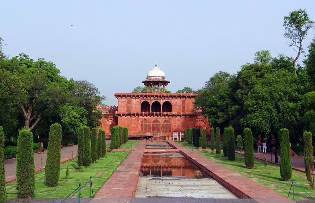 10 Best Places To Visit In Agra | Agra sightseeing (2024)